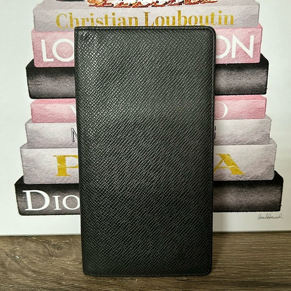 Louis Vuitton | Bags | Euc Black Taiga Louis Vuitton Checkbook Wallet ...